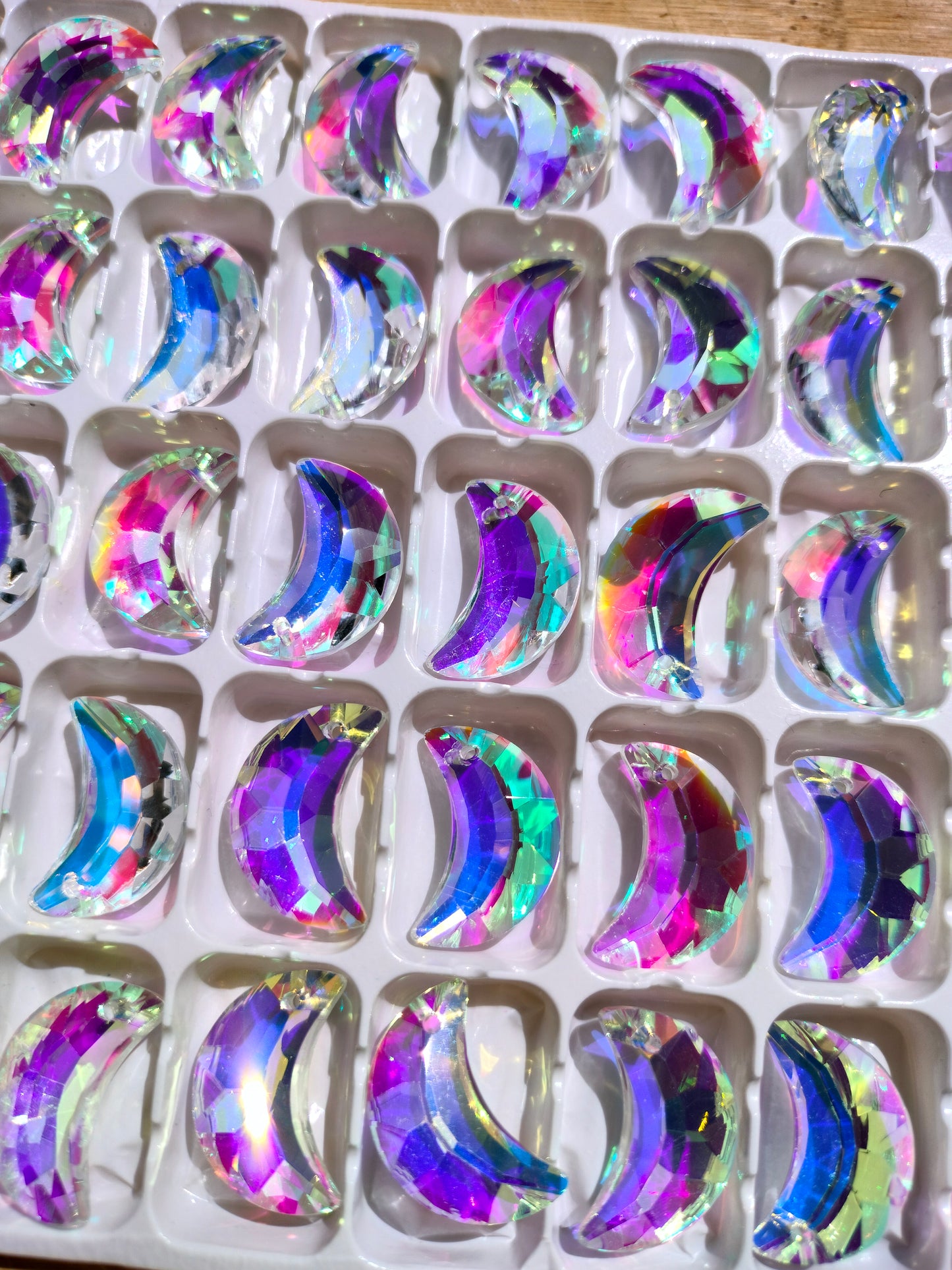 Moon Glass Crystal AB coated 20 mm – The Crimson Store